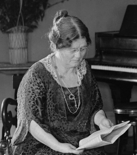 Belle Case La Follette · MPL